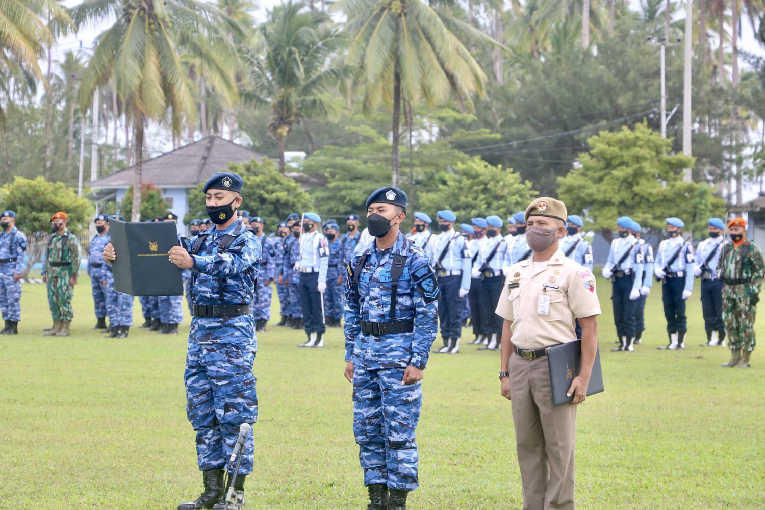 Upacara Bendera 17-an di Lanud Raden Sadjad - acikepri.com